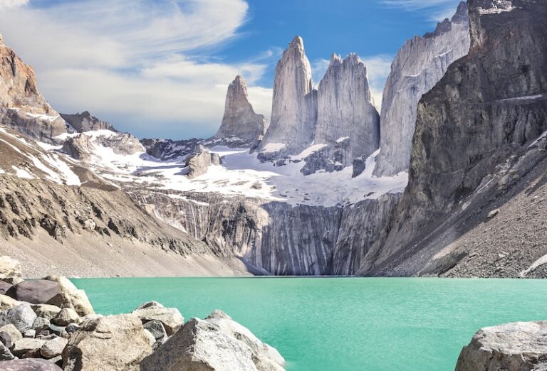 Découvrez les 14 Plus Grands Monolithes du Monde 🗿