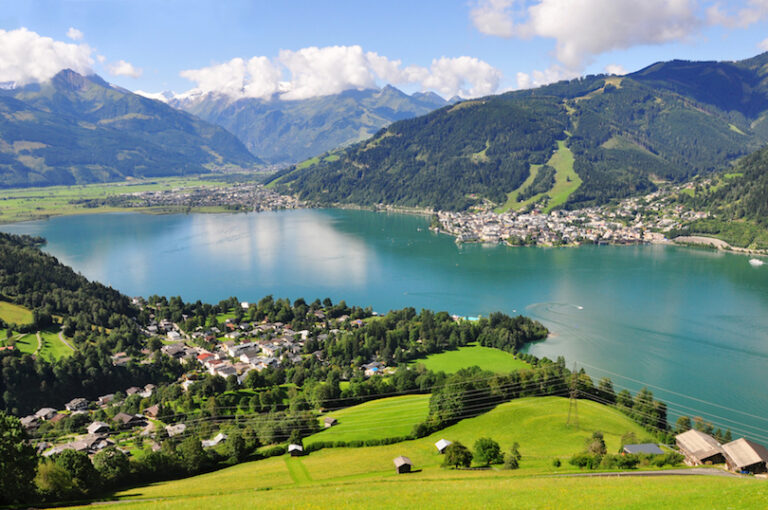 12 lacs spectaculaires à explorer entre nature et panoramas alpins